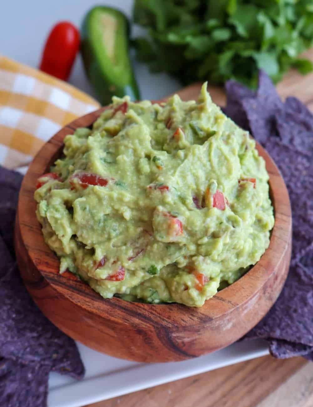 The Best Restaurant Guacamole - Golden Grace Kitchen